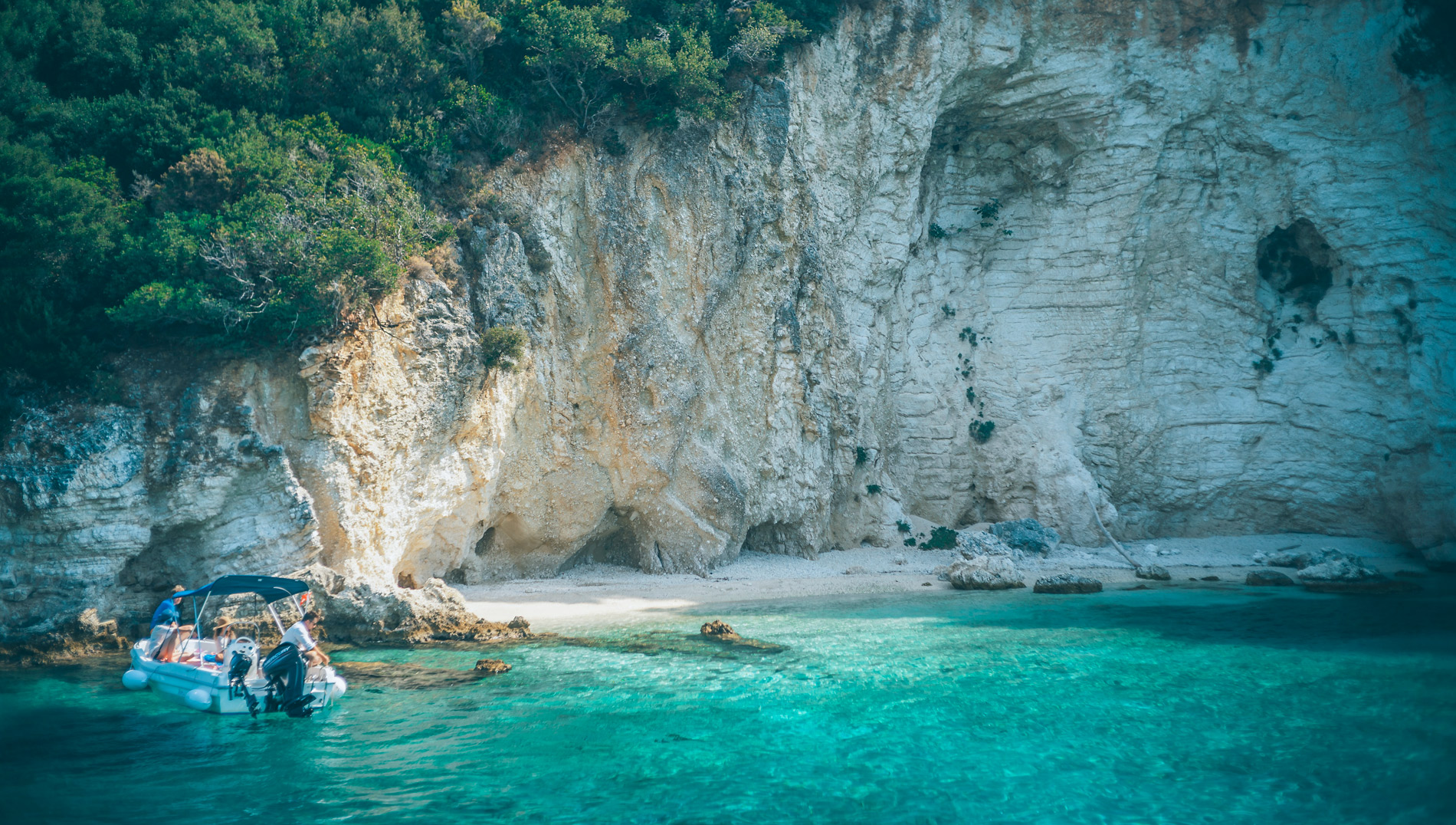 Kefalonia Boat Hire | Travel Services Kefalonia | Authentic Kefalonia